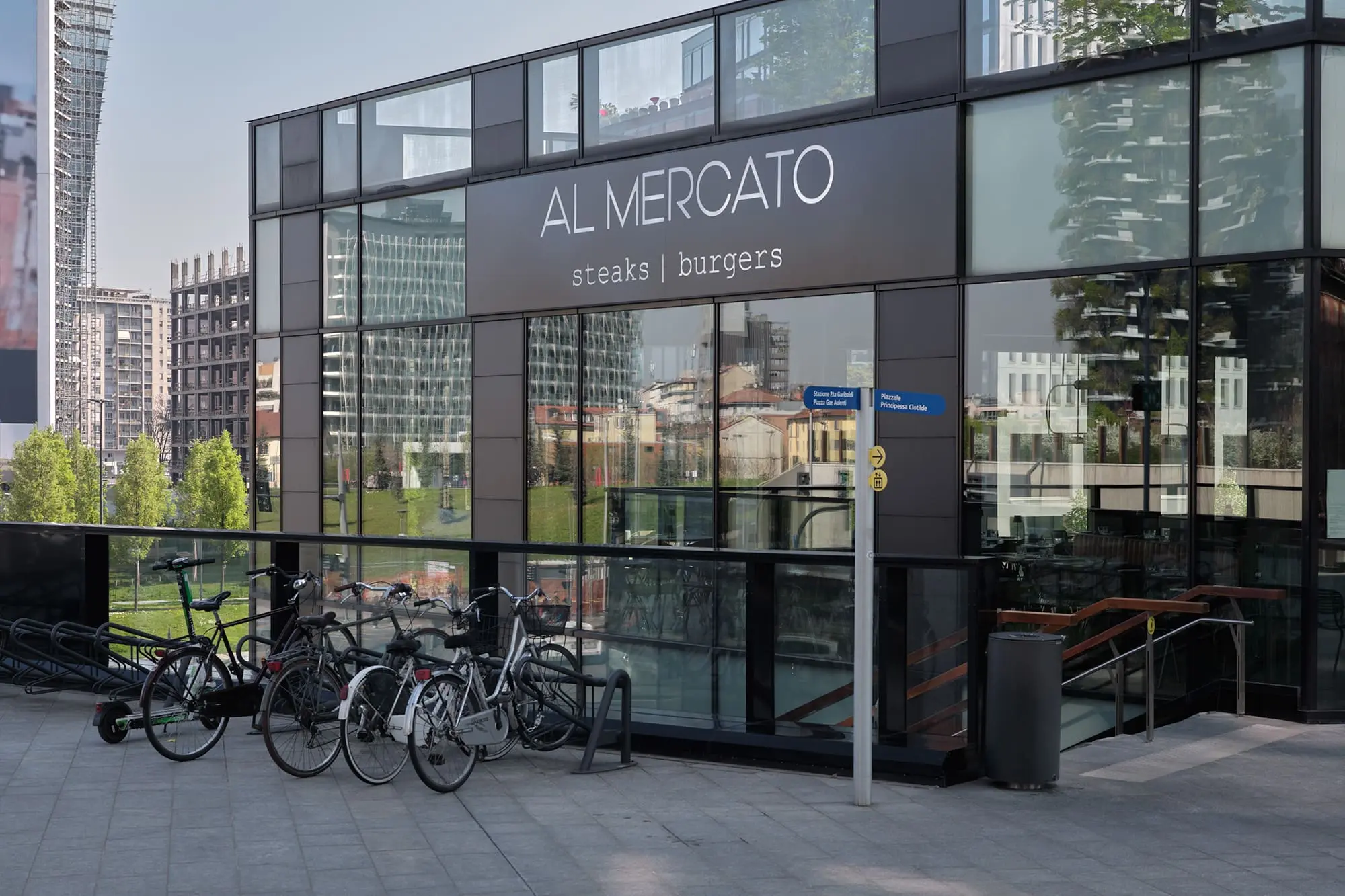 Al Mercato Steaks and Burger - Portanuova