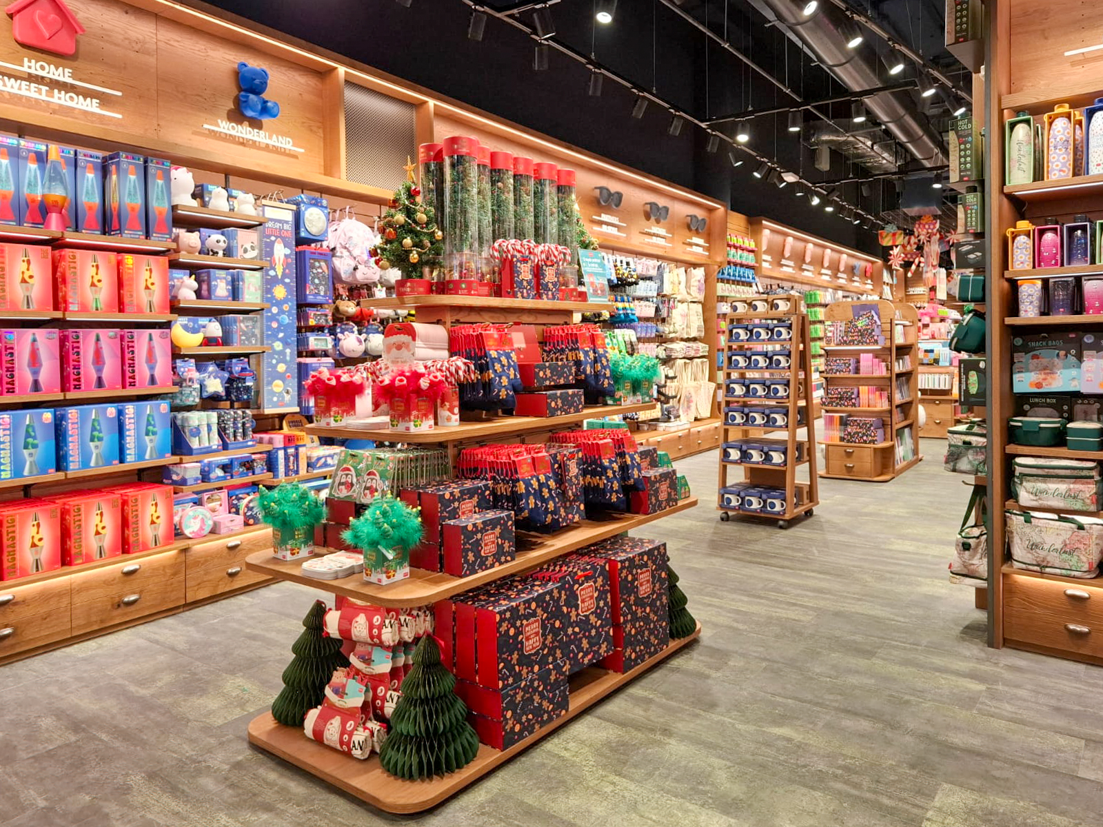 Colorful world of LEGAMI comes to Portanuova - Portanuova